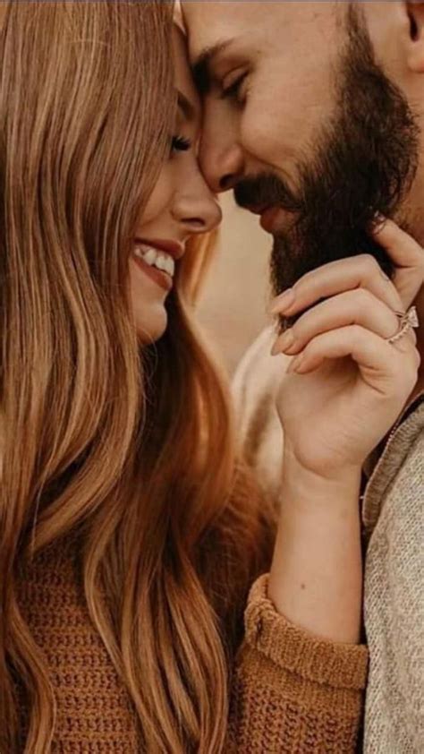 Happy Time Hug Couple Fotografia Di Coppia Foto Di Coppia Foto Di