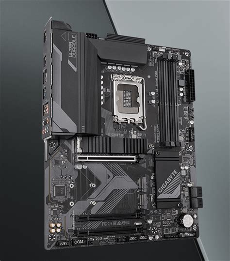 技嘉上架z790 S Ddr4主板：8 1 1相供电、3个m 2 Ssd插槽 支持 接口 规格