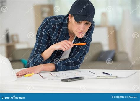 Female Engineer Reading Map Stock Image Image Of Asian Worker 326322561