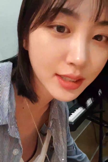 찰나의 순간 방심하는 엘리스 유경 움짤