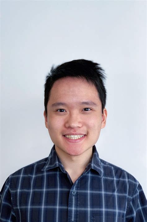 Ray Huang Medium
