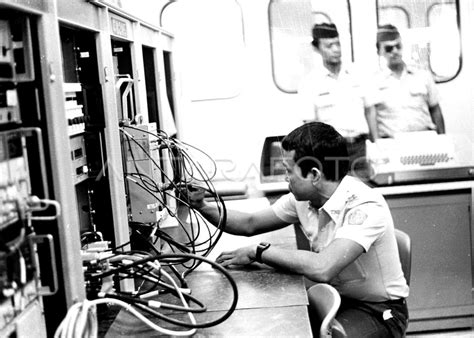 Perawatan Pesawat Buser F 5e Supersonic Milik Tni Au Antara Foto