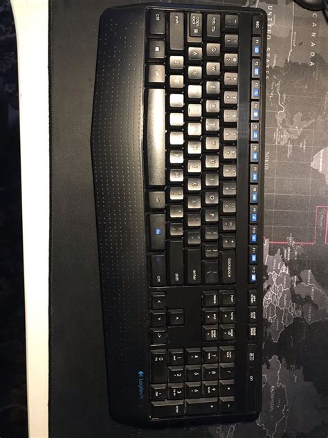 Wireless Keyboard Logitech Mk345 Computers And Tech Parts And Accessories Computer Keyboard On