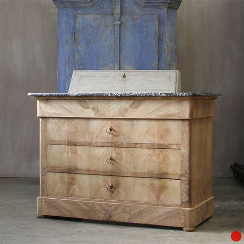 Louis Philippe Commode Lantiques