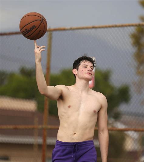 Shirtless Basketball Playing Photos Download The Best Free Shirtless