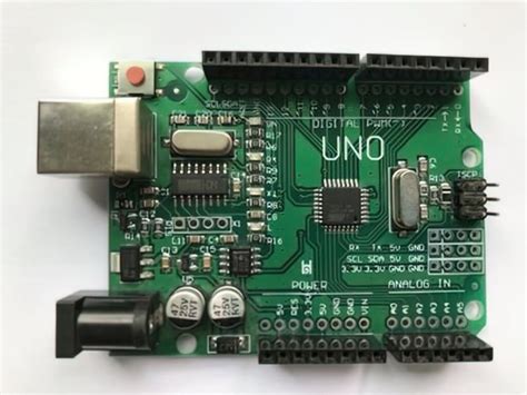 Green Arduino Uno R3 Smd บอร์ดเขียว พร้อมก้างปลาและสาย Usb Th
