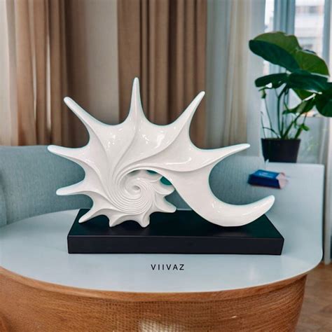 Shell Decor Sculpture Viivaz
