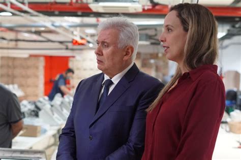 Presidente Do Tre Am Acompanha Treinamento Na Central De Urnas Eletrônicas