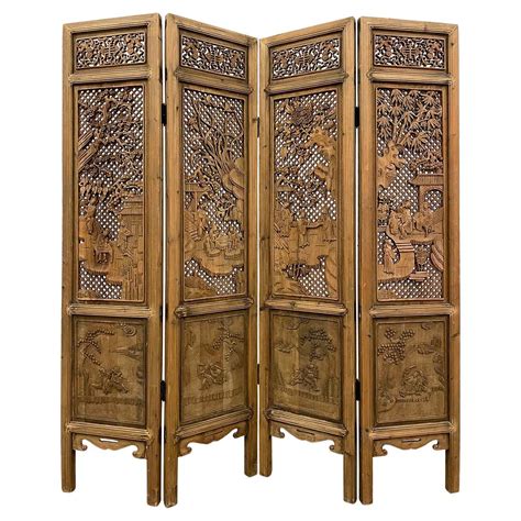 Late 19th Century Antique Chinese Handcrafted 3 Panel Wooden Screen