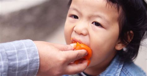7 Amazing Fruits That Make Your Mouth Dry