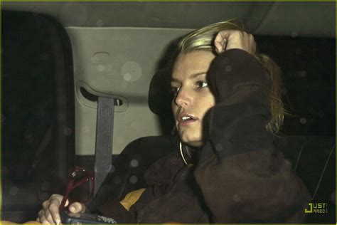 Jessica Simpson Will Perform Concert For Troops Photo Photos Just Jared