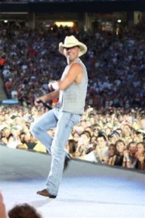 Pin By Sheila Trevitts On Kenny Chesney Kenny Chesney Kenney Chesney