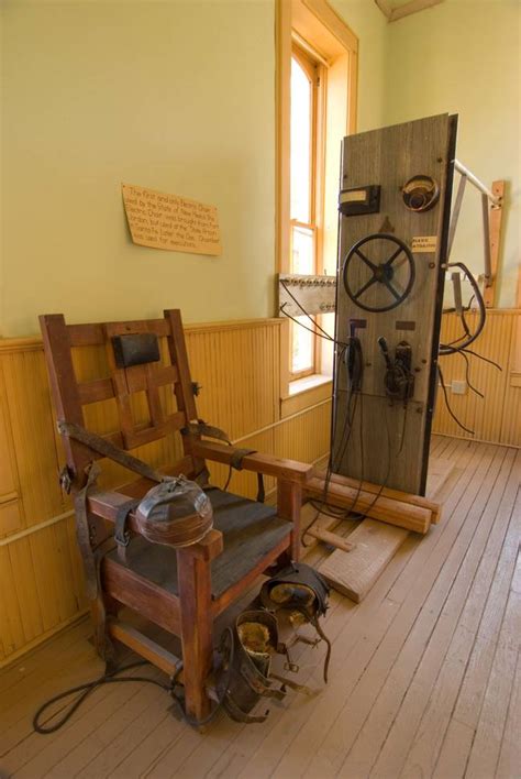 Man Who Survived The Electric Chair Describes What It Felt Like