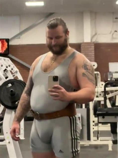 Big Thomas Bulge Thisvid Com