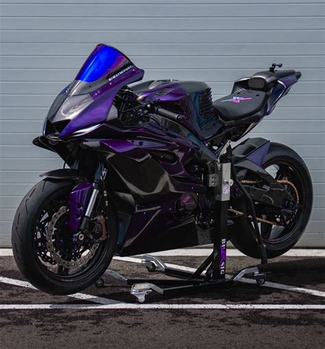 Yamaha R