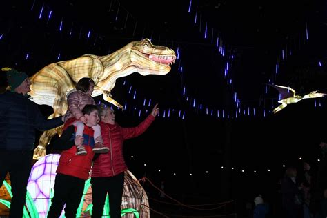 Yorkshires Magical Christmas Light Trail With Tunnels And Giant