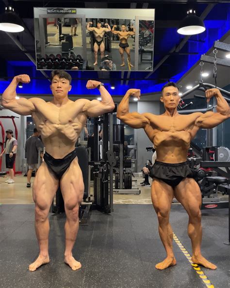 권준 대한민국 엘리트 보디빌딩의 전설 설기관 형님과 함께 등운동 촬영하는 시간을 가졌습니다 보디빌딩 처음 시작할때부터 우러러 보던 형님과 함께 운동도 하고 촬영도 할