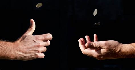 A Tossing Coin Simulation Using Matlab