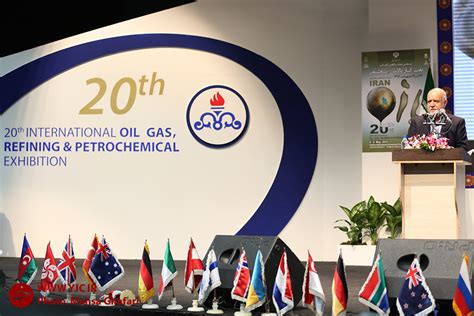 مراسم افتتاحیه بیستمین نمایشگاه بین‌المللی نفت ، گاز، پالایش و پتروشیمی عکس مهسا غفاری