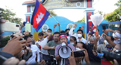 ကမ္ဘောဒီးယားတွင် နိုင်ငံရေးအကျဉ်းသားများ လွတ်မြောက်ရေး ဆန္ဒပြ