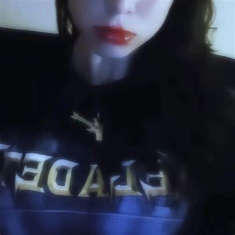 Sofia D Sof Leon • Threads Say More