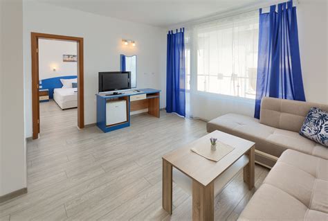 Сладкарница Хензел и Гретел Сладкарница Хензел и Гретел