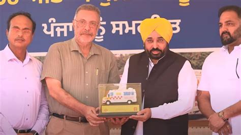 ਸਿਹਤ ਵਿਭਾਗ ਨੂੰ ਮਿਲੀਆਂ 58 ਨਵੀਆਂ ਐਂਬੂਲੈਂਸਾਂ Cm ਮਾਨ ਨੇ ਦਿਖਾਈ ਹਰੀ ਝੰਡੀ