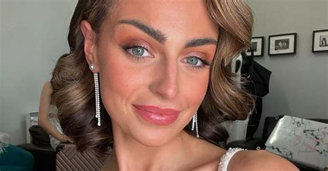 Former Anorexic Beauty Queen Slams Nhs And Social Media Firms As Eating