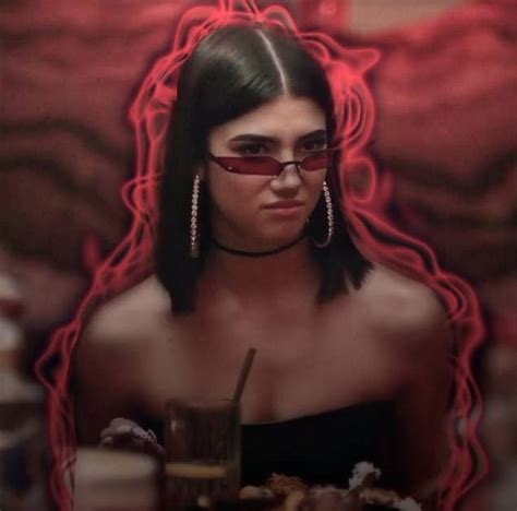 Avatars Vs Fotos De 5 Amigas Fotos De Perfil Foto De Perfil