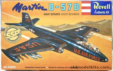 Revell 181 Martin B 57b Canberra Night Intruder Light Bomber 85 0230