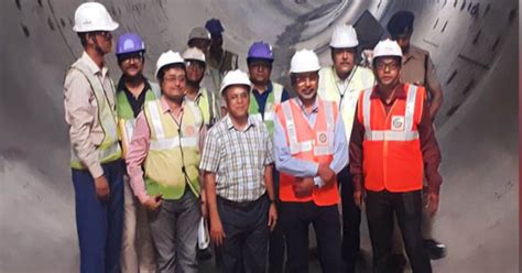 Gm P Uday Kumar Reddy Visits Cave In Site Of East West Metro Metro Rail News