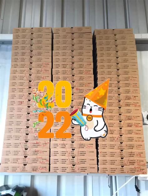 一山還有一山高的訂單😱 今年沒吃到披薩的，真的抱歉了～ Prototype Pizza 原型手作披薩