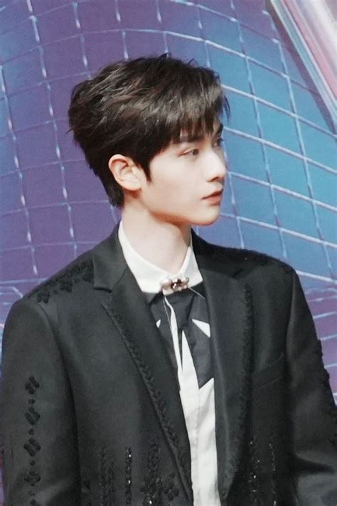 Ghim của Piinn trên Nine