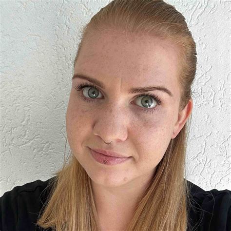 Sandra Schmidt Personalsachbearbeiter Fiberteam Glasfasermontage