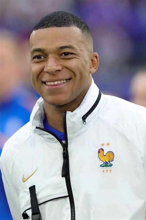 [잡담] 뭔가 음바페 하니 닮지 않았어 인스티즈 Instiz 연예 카테고리