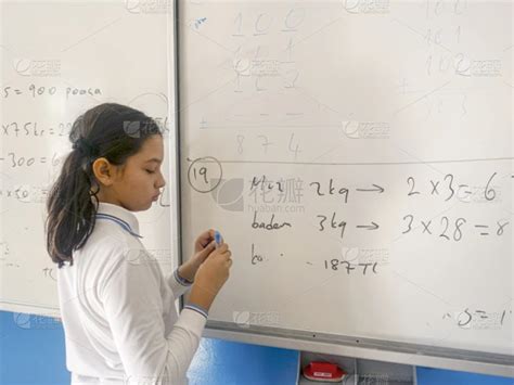 女孩数学符号知识学生可爱的橡皮擦灵感肖像动机儿童素材 花瓣网 女孩数学符号知识学生可爱的橡皮擦灵感肖像动机儿童素材 花瓣网