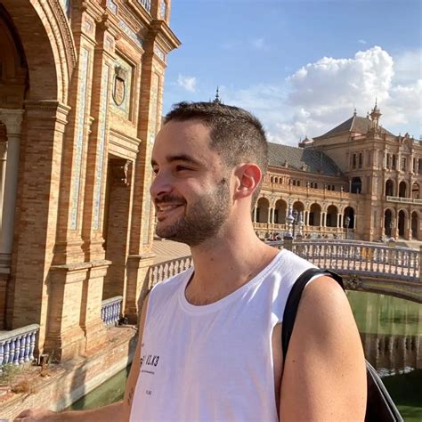 Kfir Eichenblat Medium