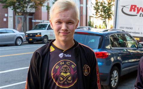 Ence Palaa Tänään Pelikentille Vastassa Maailmanlistan Kakkonen