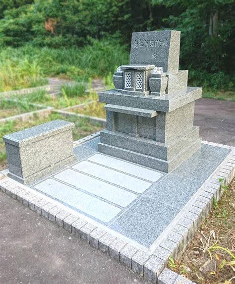 洋型のお墓施工例 富山県西部のお墓専門創業110年の石森石材砺波市庄川町