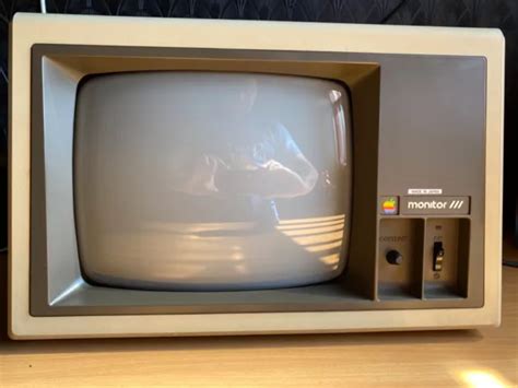 Very Rare Vintage Apple Iii Crt Computer Monitor Display Japan