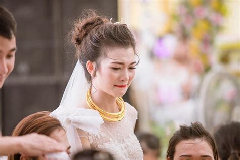 មាន តែ អ្នក ជួប ហើយ បាន ដឹង ធ្លាប់ ដើរហើរ នឹង គ្នា លុះ សុខៗ មិត្ត