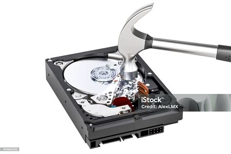 망치 파괴 하드 디스크와 하드 디스크 하드 디스크 드라이브 흰색 배경에 고립 된 3 차원 렌더링 망치에 대한 스톡 사진 및 기타 이미지 Istock