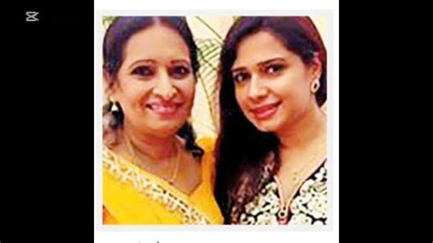 දුවට වඩා අම්මා ලස්සන කලා පවුල් 👩‍ ️‍💋‍👩👨‍👩‍👧‍👧 ️ Youtube