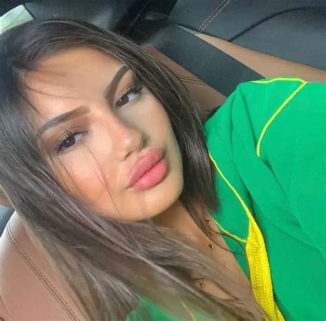 مغربية 🇲🇦 Straight Layered Hair Arabian Beauty Women Makeup Obsession