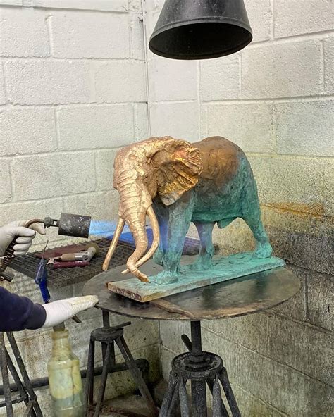 🐘 One Ton A Masterpiece Morris Singer Art Foundry Ltd