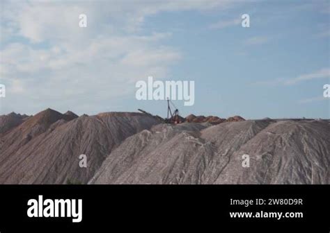 Telestacker And Potash Waste Heaps Extraction Of Salt And Potash