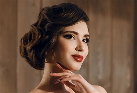 Get Classy With These 12 Modern Pin Up Hairstyles Hairdo Hairstyle