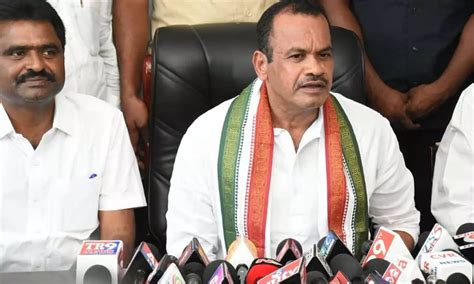 Komatireddy Venkat Reddy Denies Speculations On Party Switching Says