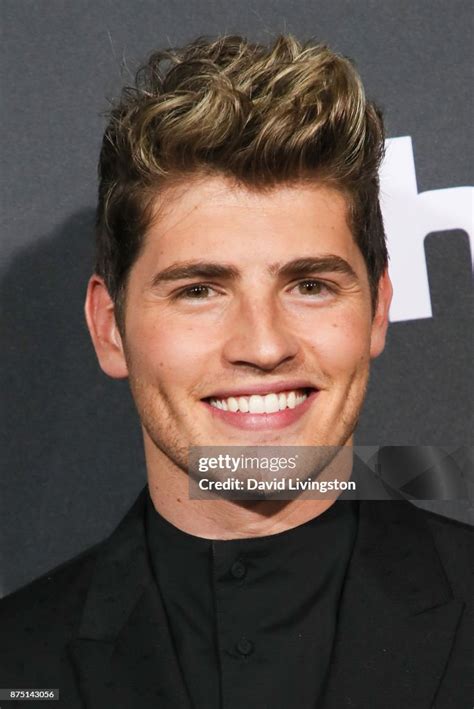 Actor Gregg Sulkin Arrives At The Premiere Of Hulus Marvels Photo