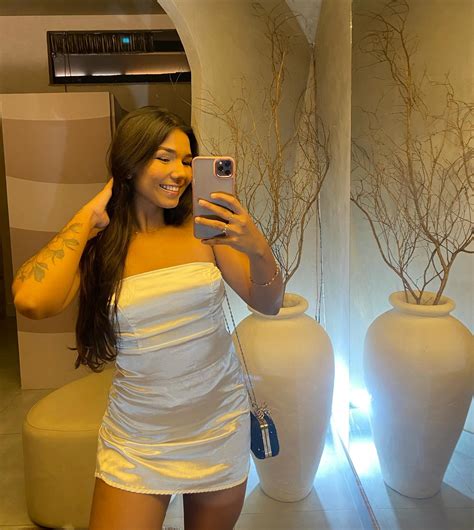 Emily Simões Emily Simoes • Instagram Photos And Videos